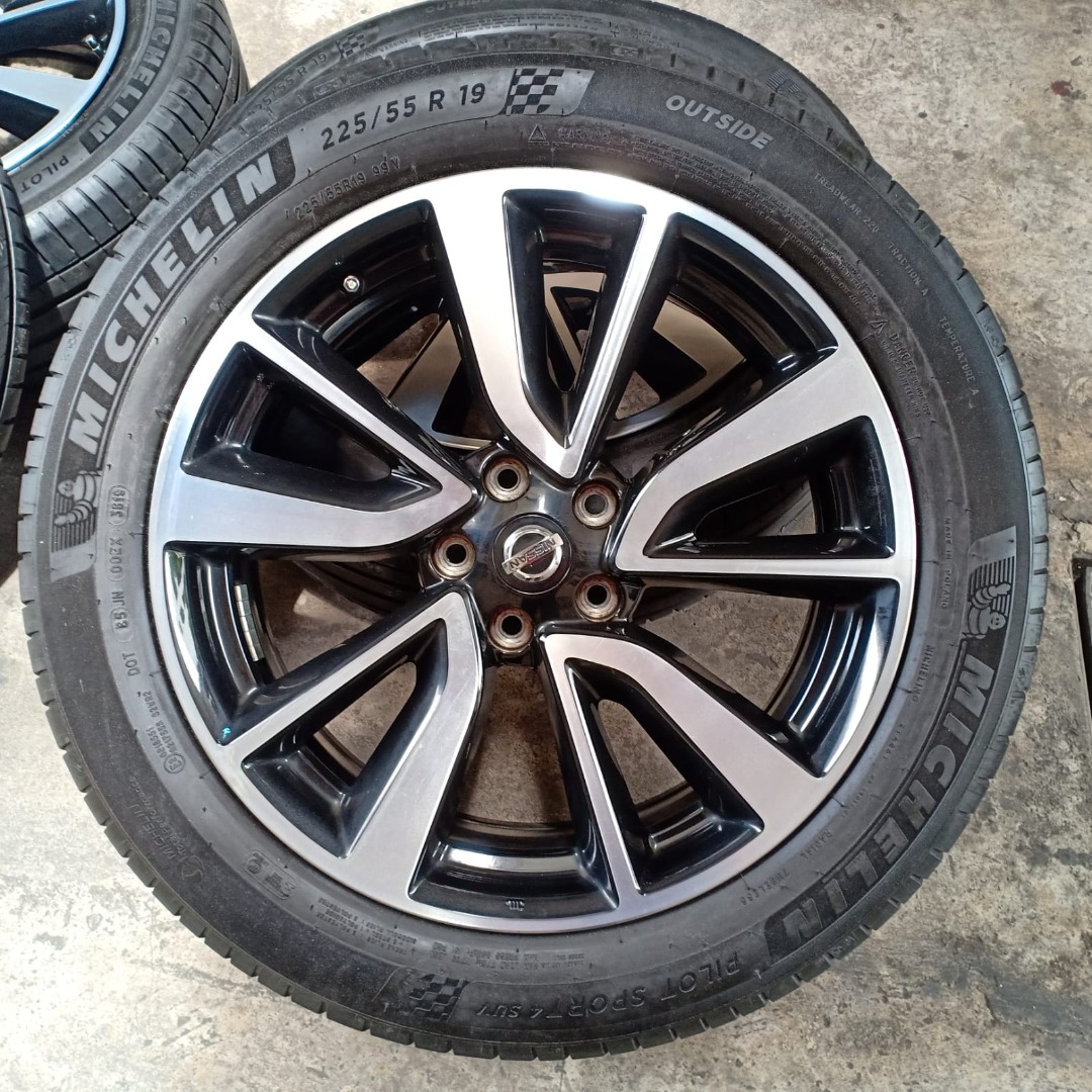 19" Nissan Original rims & PS4 SUV tyres, Car Accessories, Tyres & Rims ...