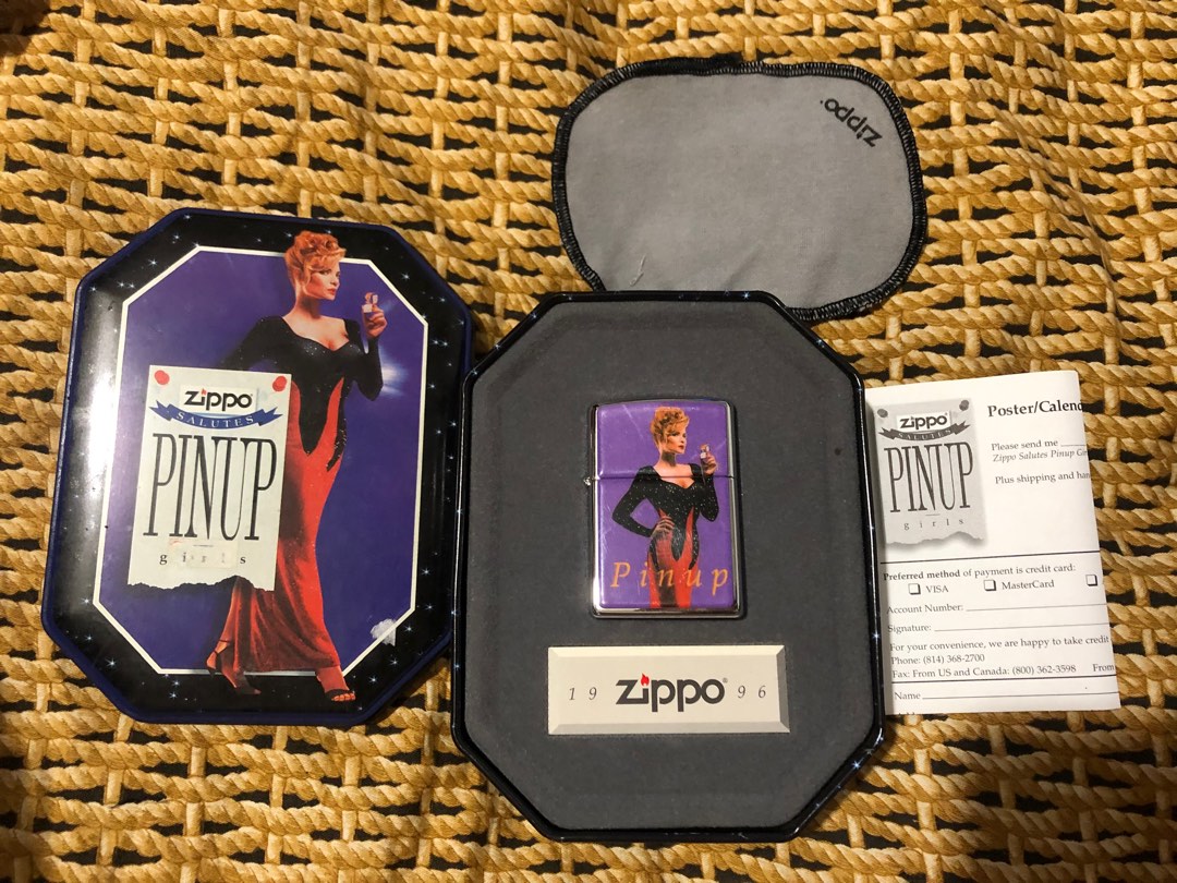 絕版 二手 zippo pin up girl 海報女郎 Joan 煤油 打火機 1996, 書籍、休閒與玩具, 收藏、紀念品, 其他古董在旋轉拍賣