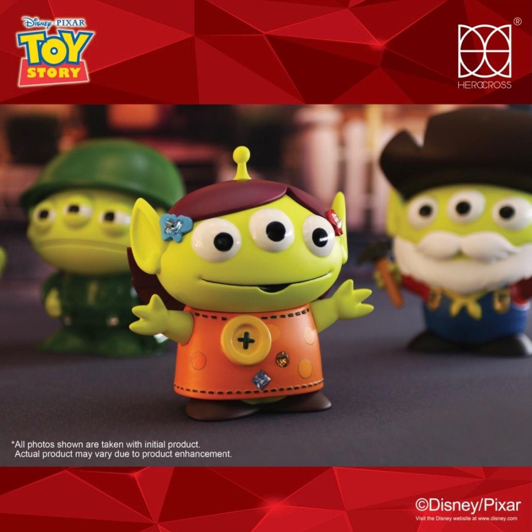 Alien Remix Pixar Swarovski - Sergeant & Dolly, Hobbies & Toys, Toys ...