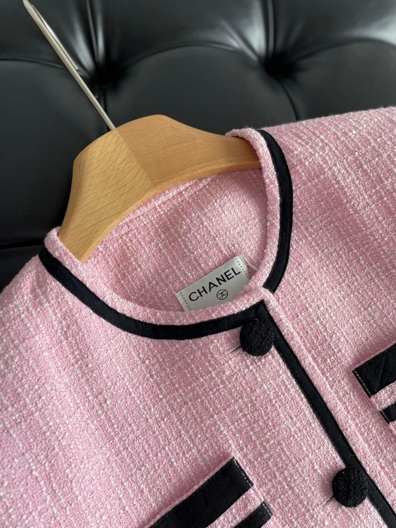 Authentic chanel tweed suit, Women's Fashion, Dresses & Sets, Sets or ...