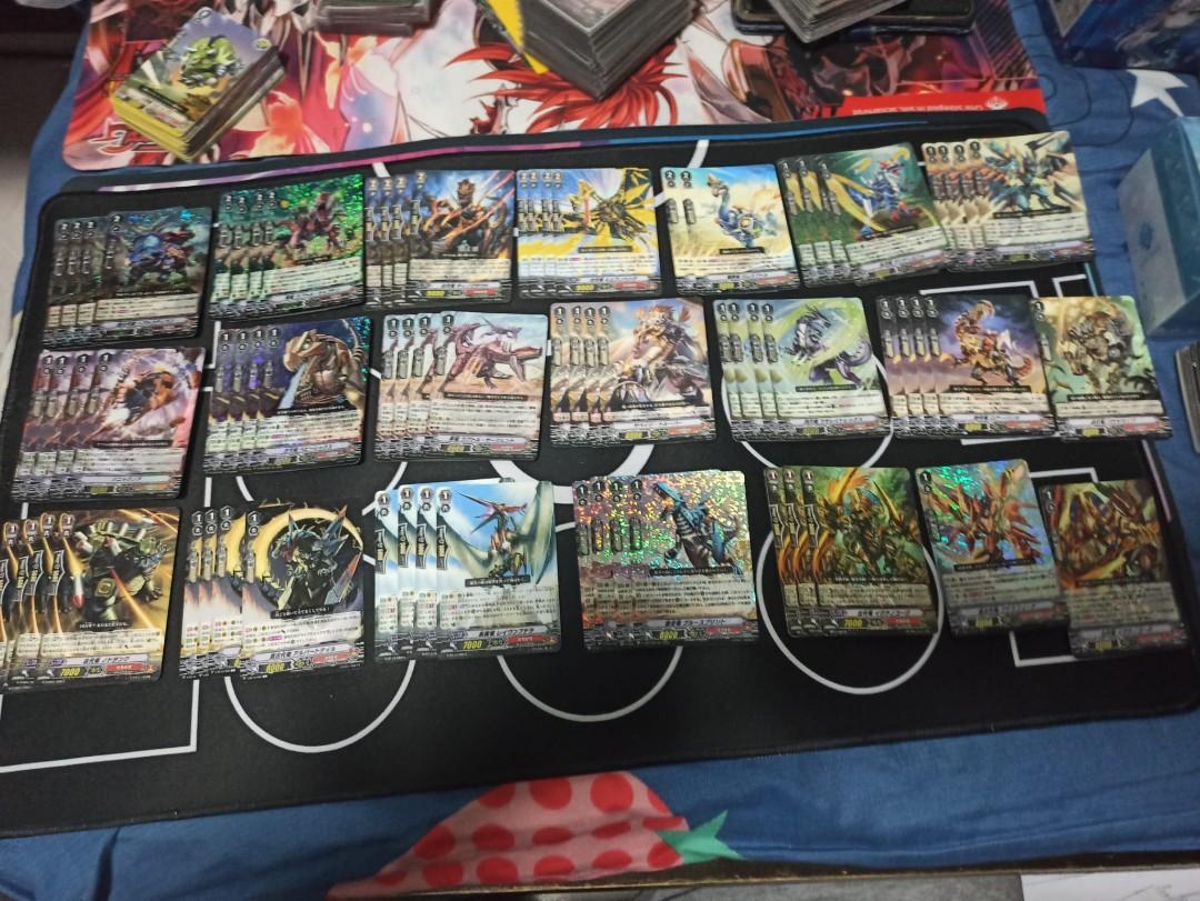 WTS/WTT Cardfight Vanguard Tachikaze V/Premium Mega Playset + Deck ...