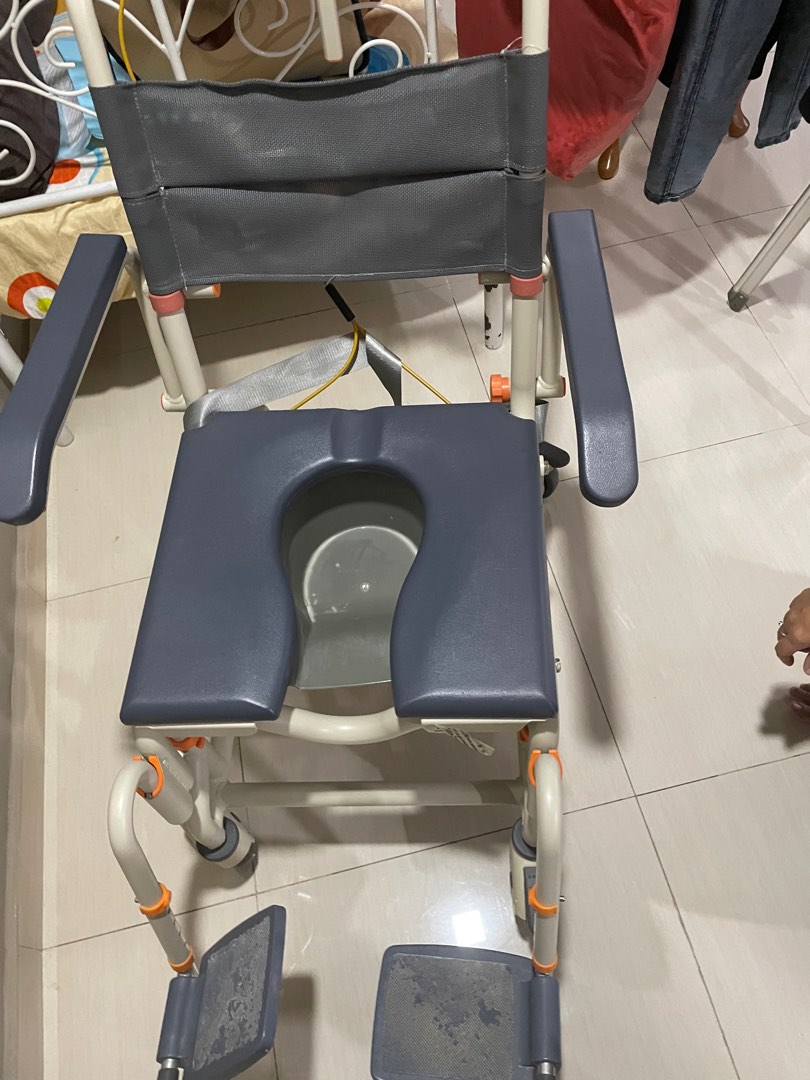 (FREE) Waterproof Shower Buddy Wheelchair, Health & Nutrition ...