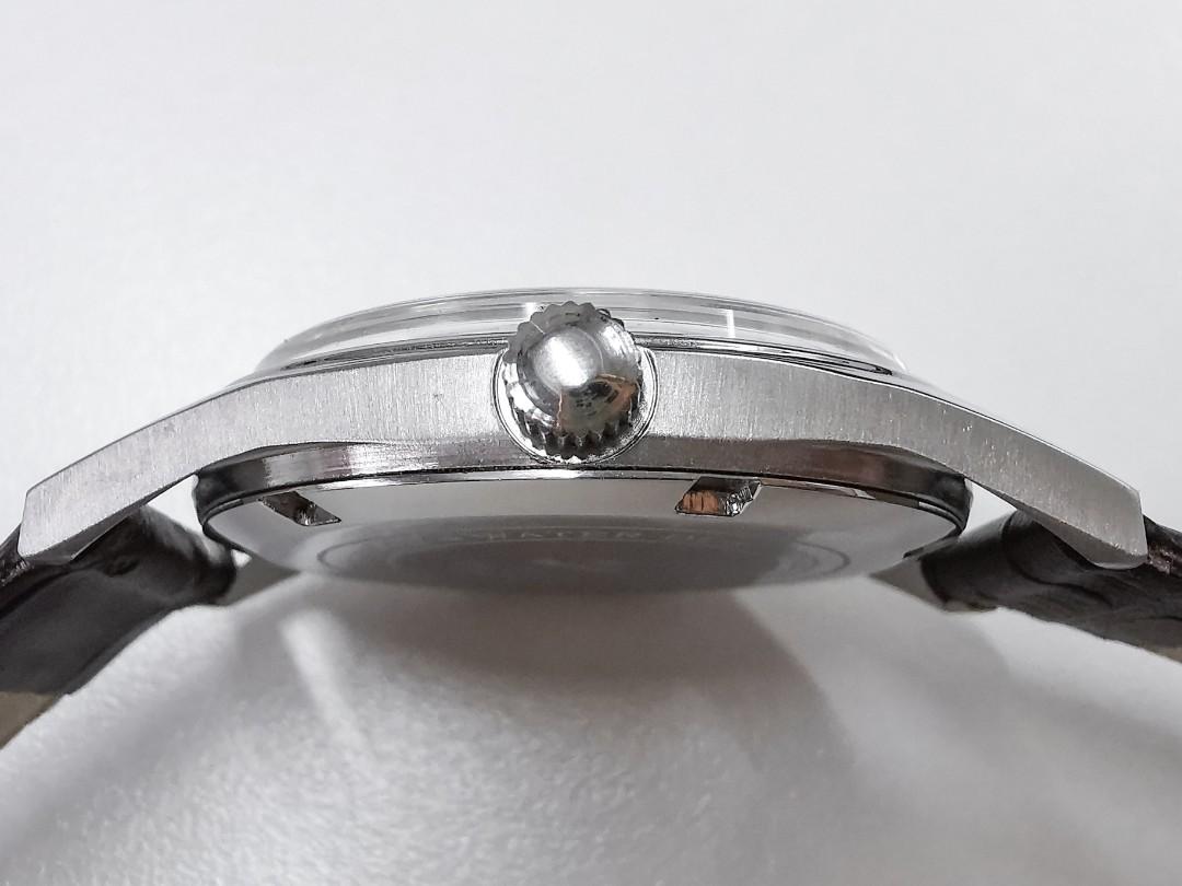 HMT Pilot Maroon, Men's Fashion, Watches & Accessories, Watches on ...