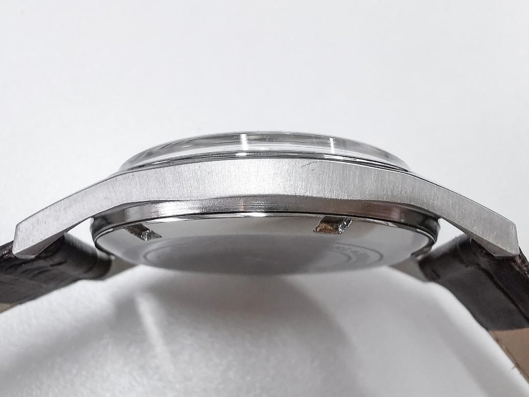 HMT Pilot Maroon, Men's Fashion, Watches & Accessories, Watches on ...