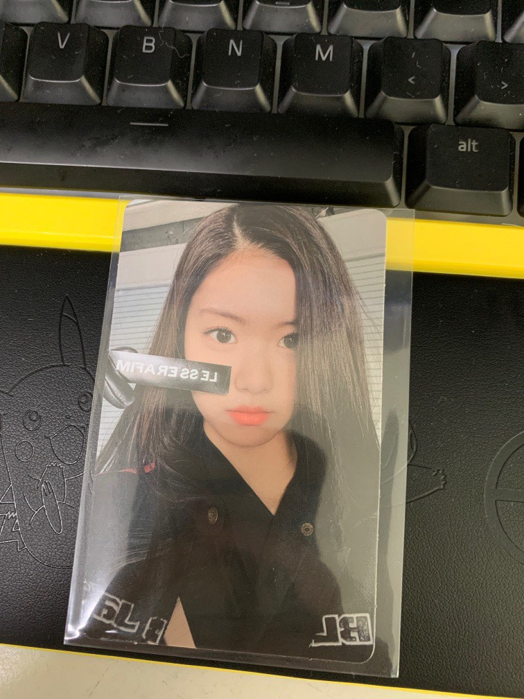 kim garam le sseraphim pc, Hobbies & Toys, Memorabilia & Collectibles ...