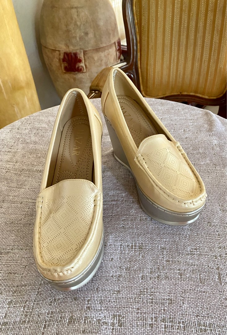 Loafer Wedge, Women's Fashion, Footwear, Wedges on Carousell