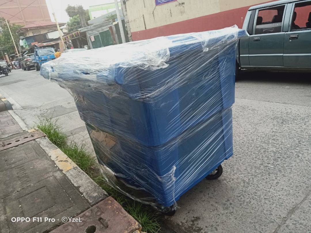 mobile trash bin 1100 L, Furniture & Home Living, Cleaning & Homecare ...