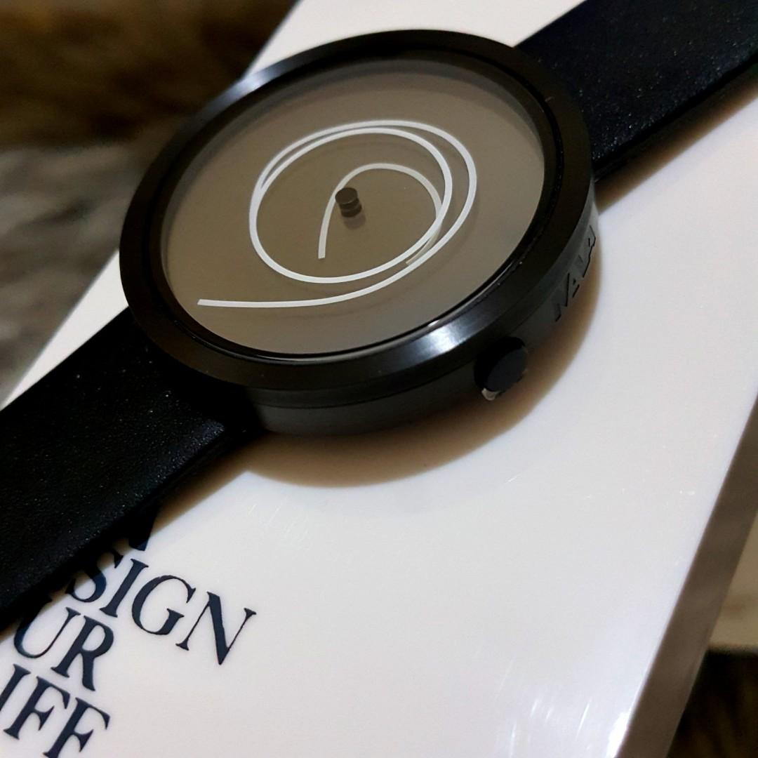 Nava Design Ora Unica Doodle Unisex Watch, Men's Fashion, Watches & Accessories, Watches on ...
