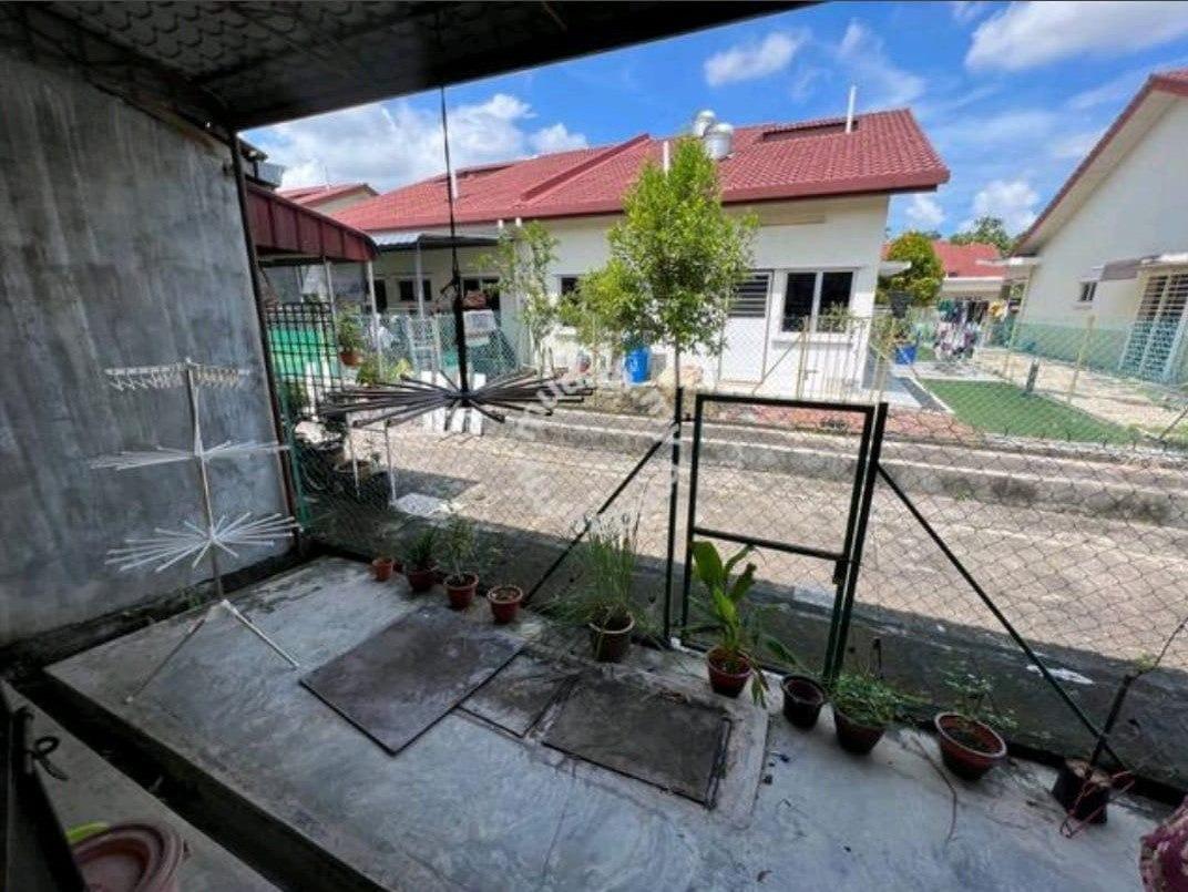 NEAR RIMBAYU Single Storey Terrace Seksyen 30 Kampung Batu Tujuh Shah ...
