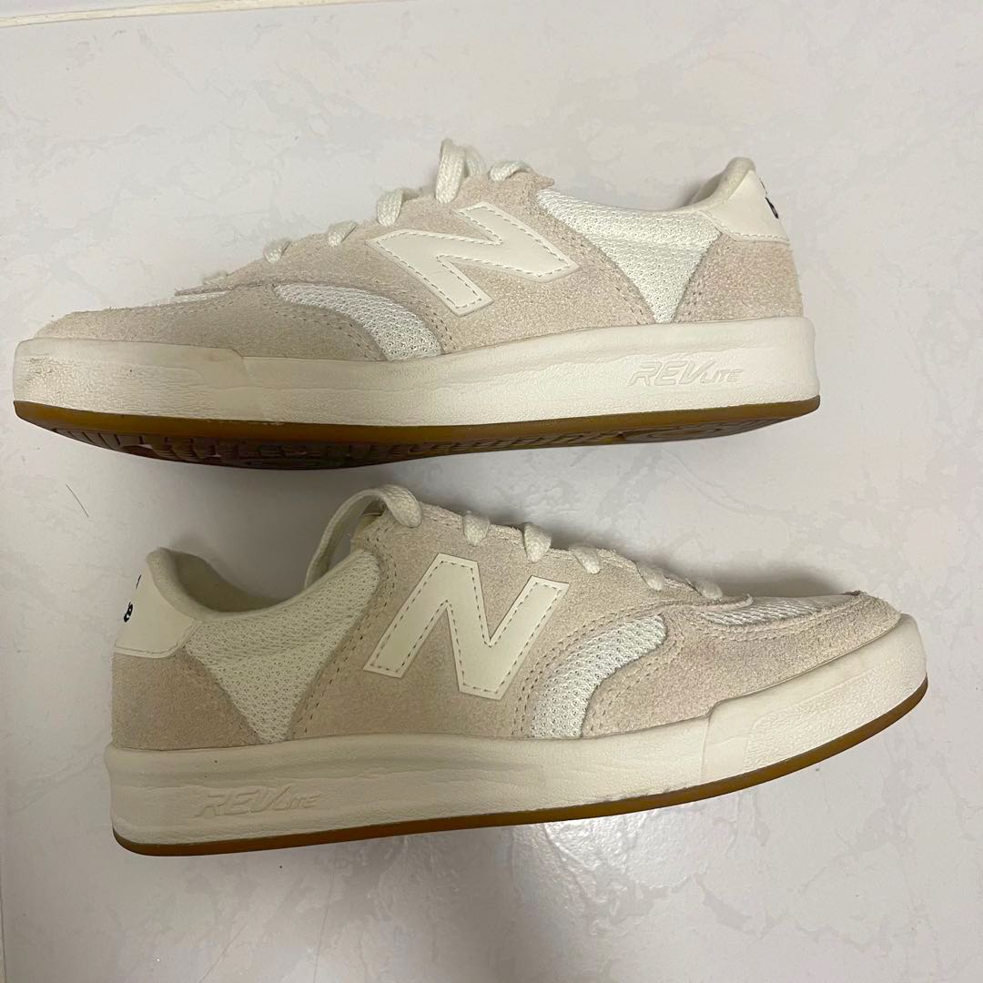 New Balance 300, Women's Fashion, Footwear, Sneakers on Carousell