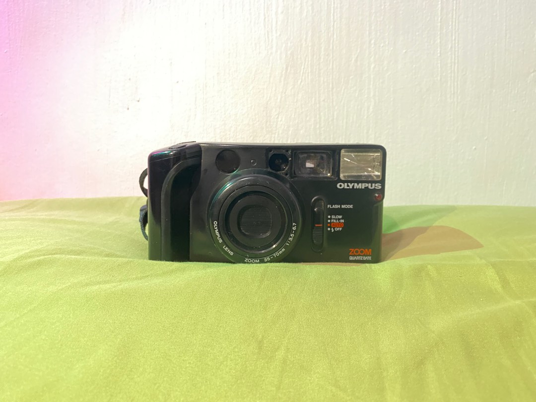 OLYMPUS ZOOM QUARTZDATE FILM CAMERA, Photography, Cameras on Carousell