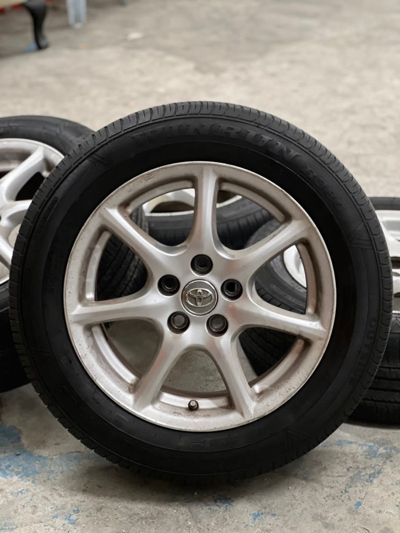 Original 17 inch sport rim Estima tyre 90%, Auto Accessories on Carousell