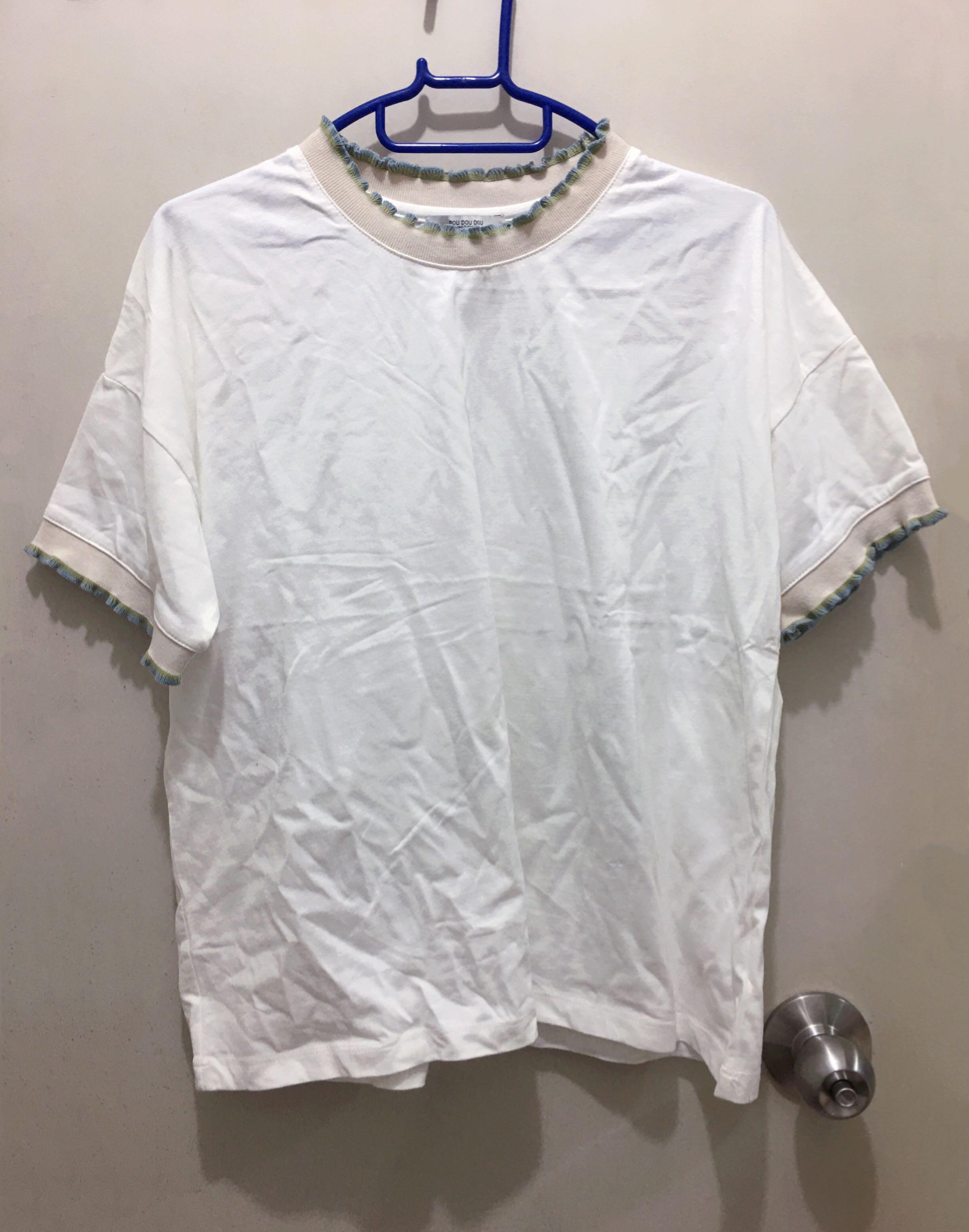 Pou dou dou 花邊領T恤, 女裝, 上衣, 其他上衣 - Carousell