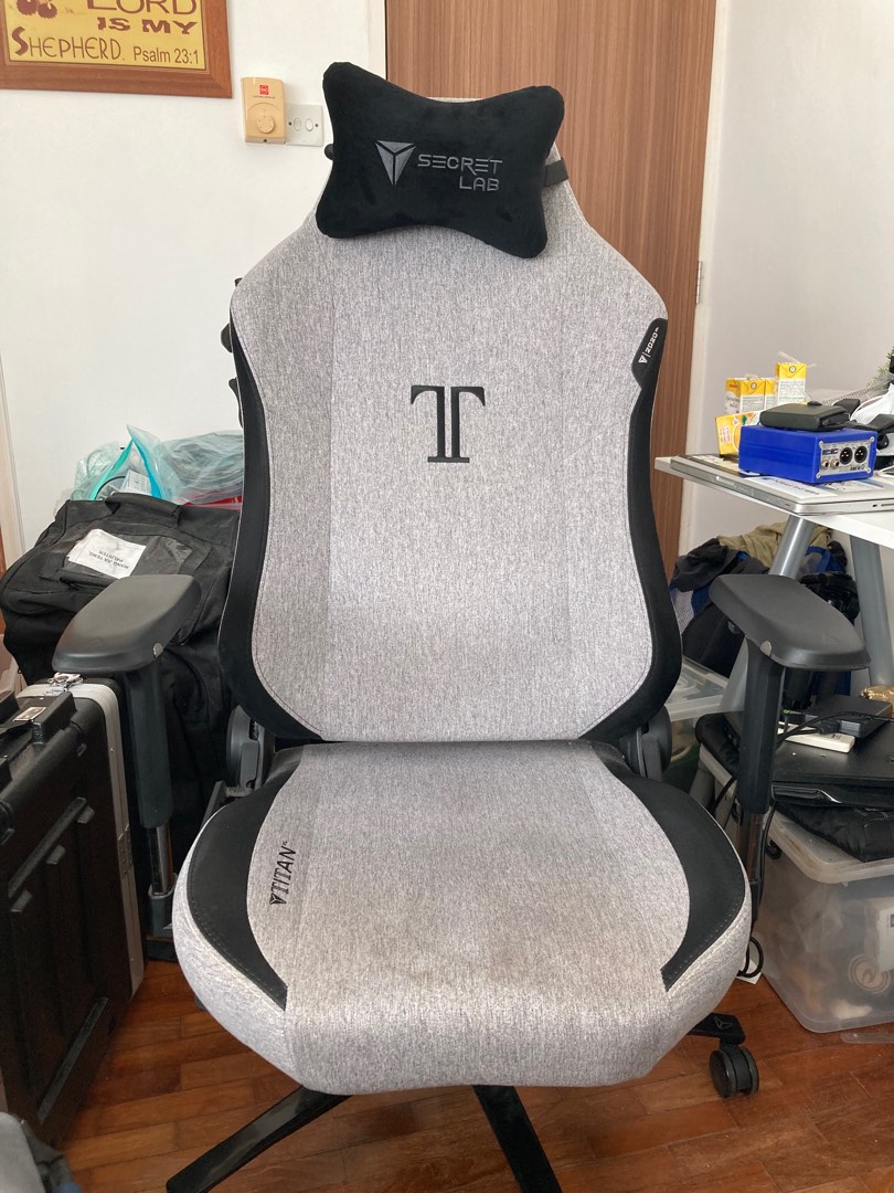 Secretlab Titan XL 2020, Furniture & Home Living, Furniture, Chairs on ...