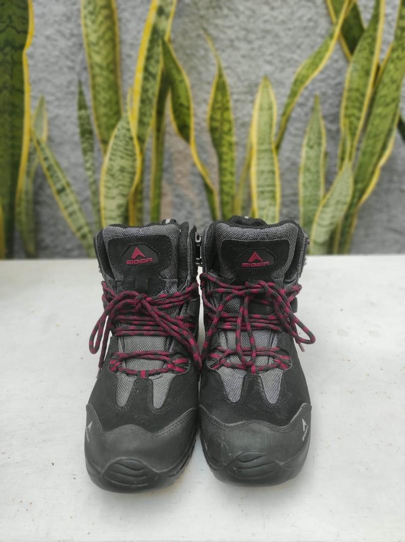 Sepatu boots outdoor Eiger Vibram, Fesyen Pria, Sepatu , Sepatu Boot di Carousell