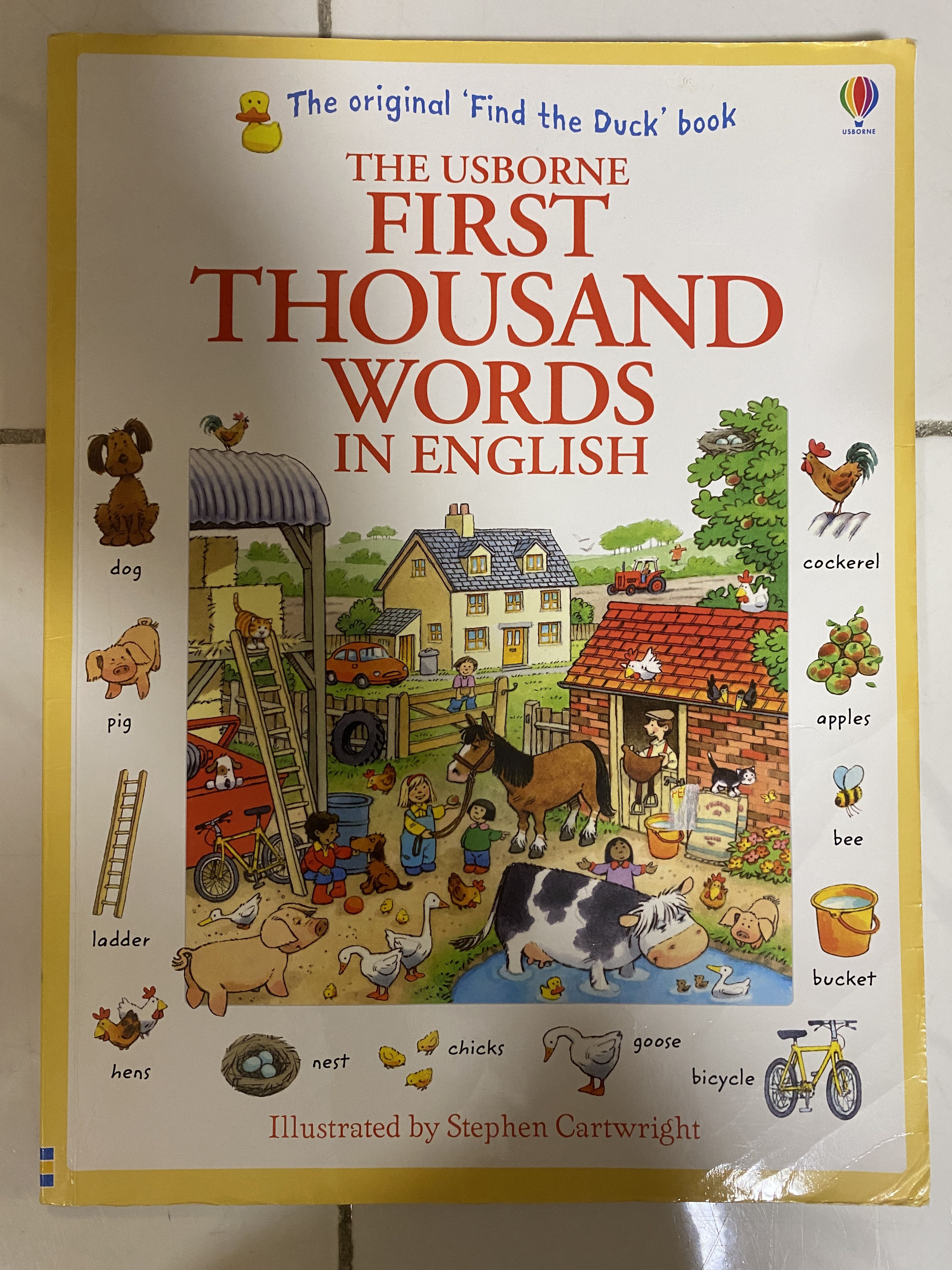 The usborne first thousand words in English, 興趣及遊戲, 書本 & 文具, 小朋友書 ...