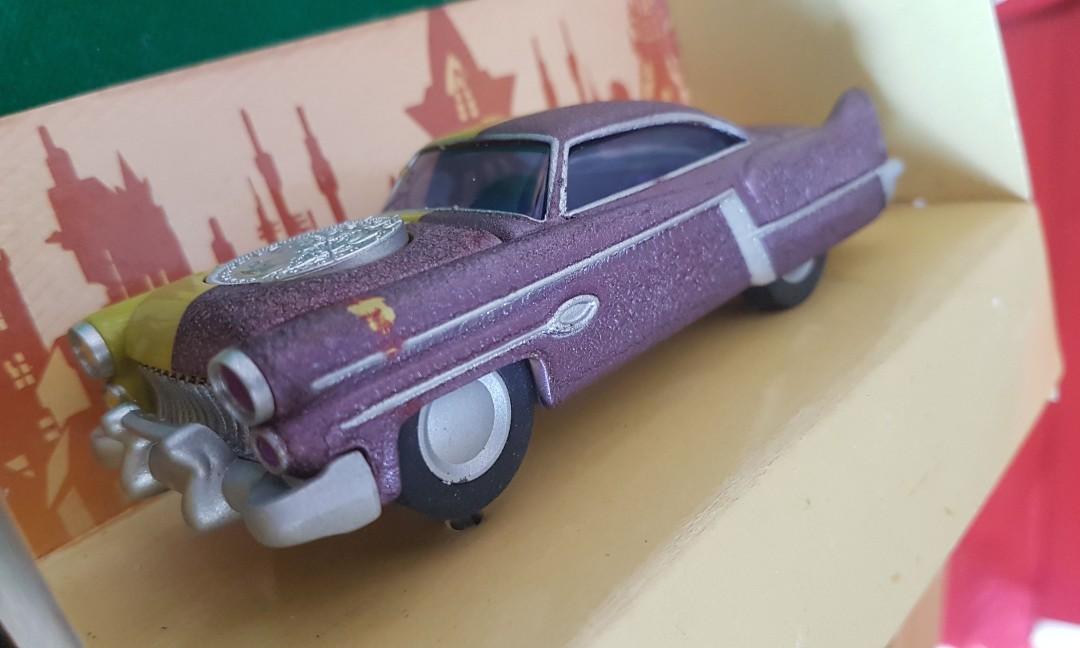 Two face car 1950s DC comics (Corgi), Hobbies & Toys, Toys & Games on ...