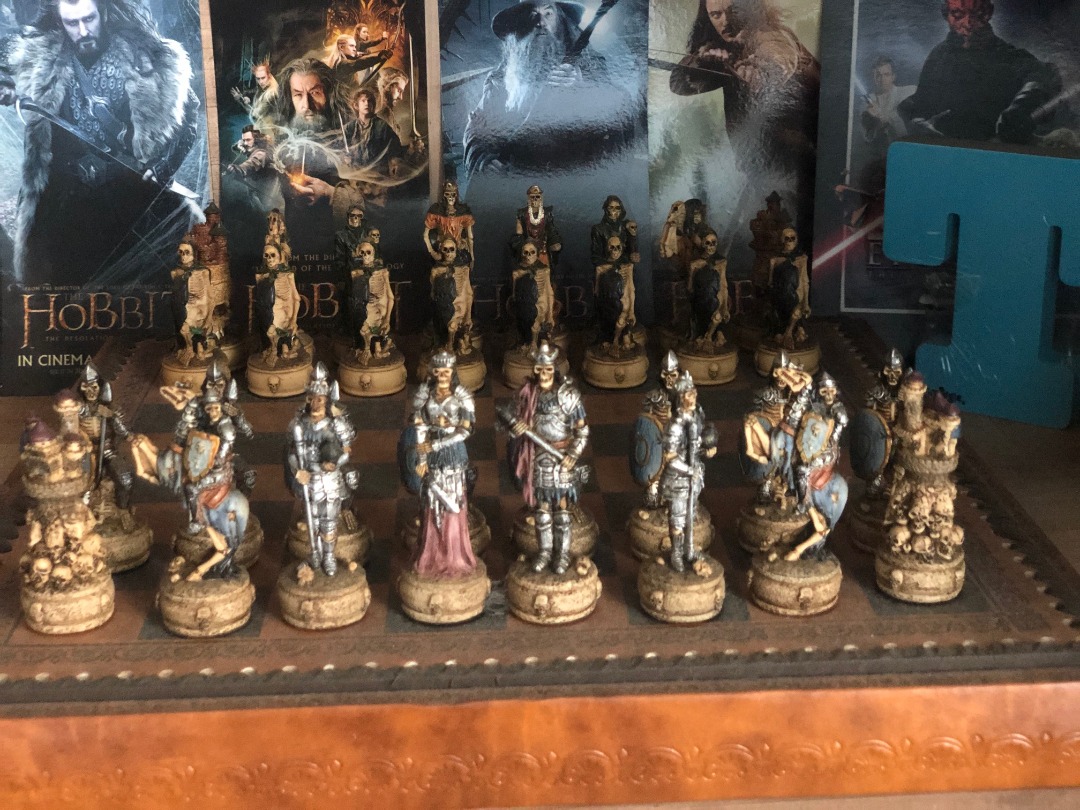 Undead Gothic Chess Set, Hobbies & Toys, Memorabilia & Collectibles ...