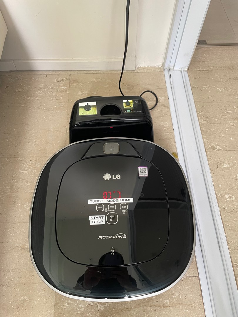 Vacuum Robot LG Roboking, TV & Home Appliances, Vacuum Cleaner ...