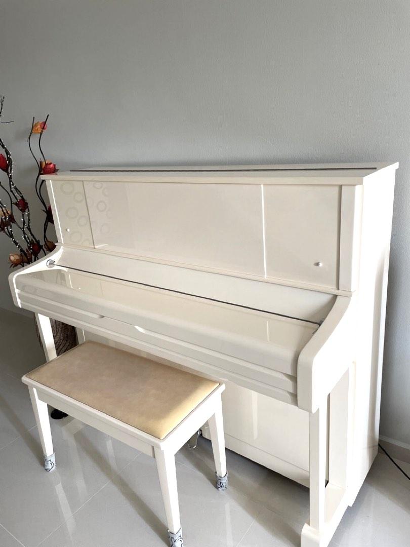Yamaha U1J PWHC White Piano and Bench, Hobbies & Toys, Music & Media, Musical Instruments on ...