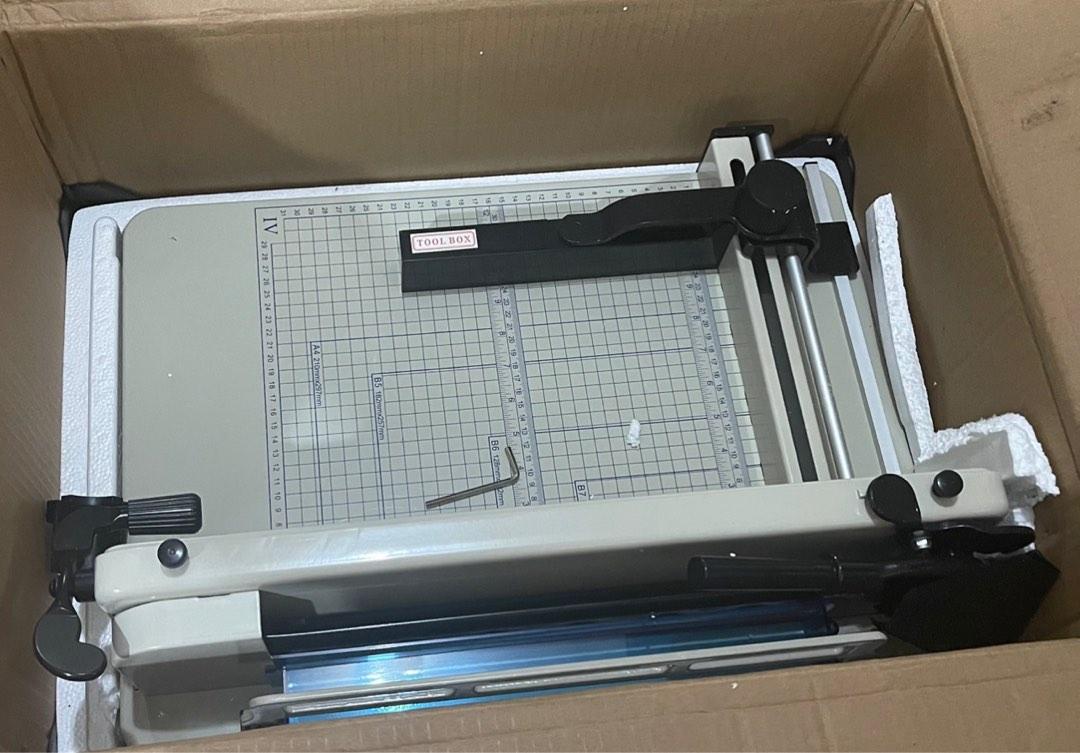 2nd hand Quaff A4 ream cutter, Hobbies & Toys, Stationary & Craft ...