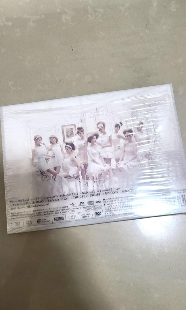 少女時代 Girls' Generation / japan 1st album 期間限定盤, 興趣及遊戲, 音樂樂器 & 配件, 音樂與媒體 - CD 及 DVD - Carousell
