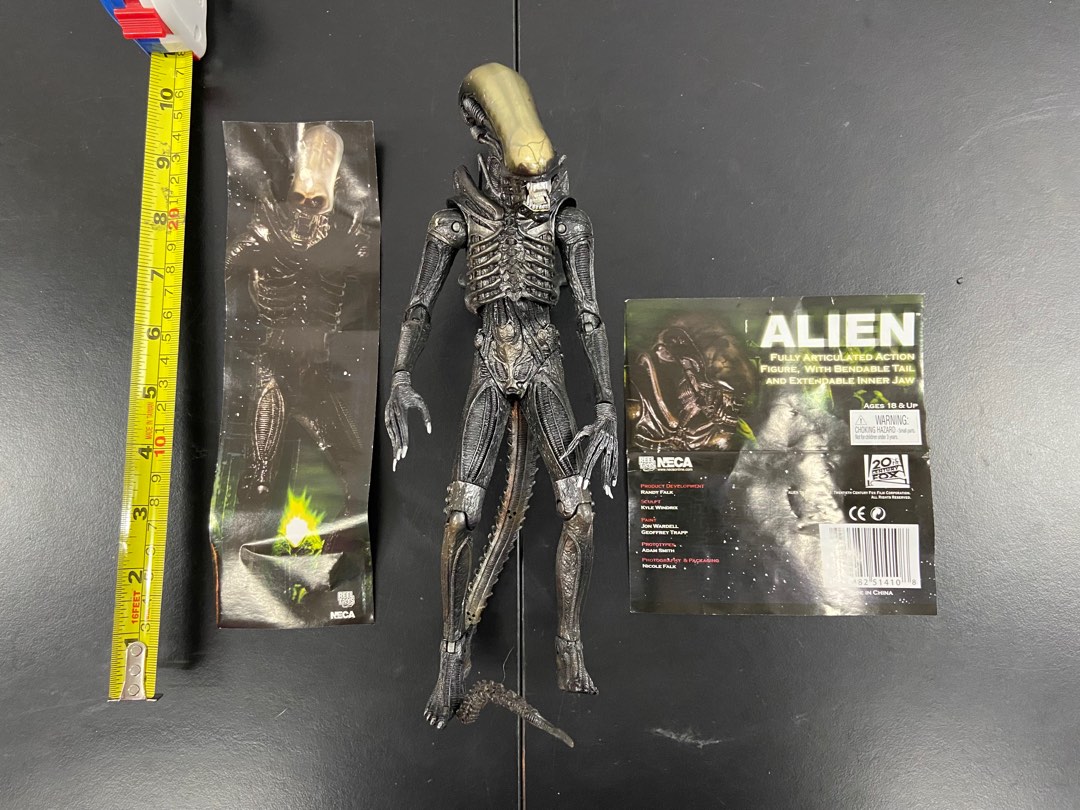 絕版 NECA Alien action figure 異形第一集做型, 可見頭內頭骨, 興趣及遊戲, 玩具 & 遊戲類 - Carousell
