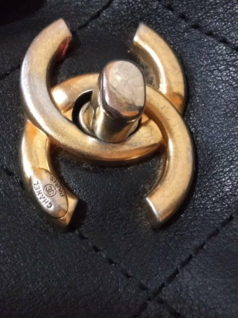 chanel 2way bag...CC underzip,damage hologram sticker,made in italy ...