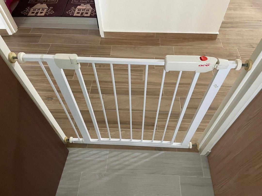 Child safety gate, Babies & Kids, Baby Nursery & Kids Furniture, Safety ...