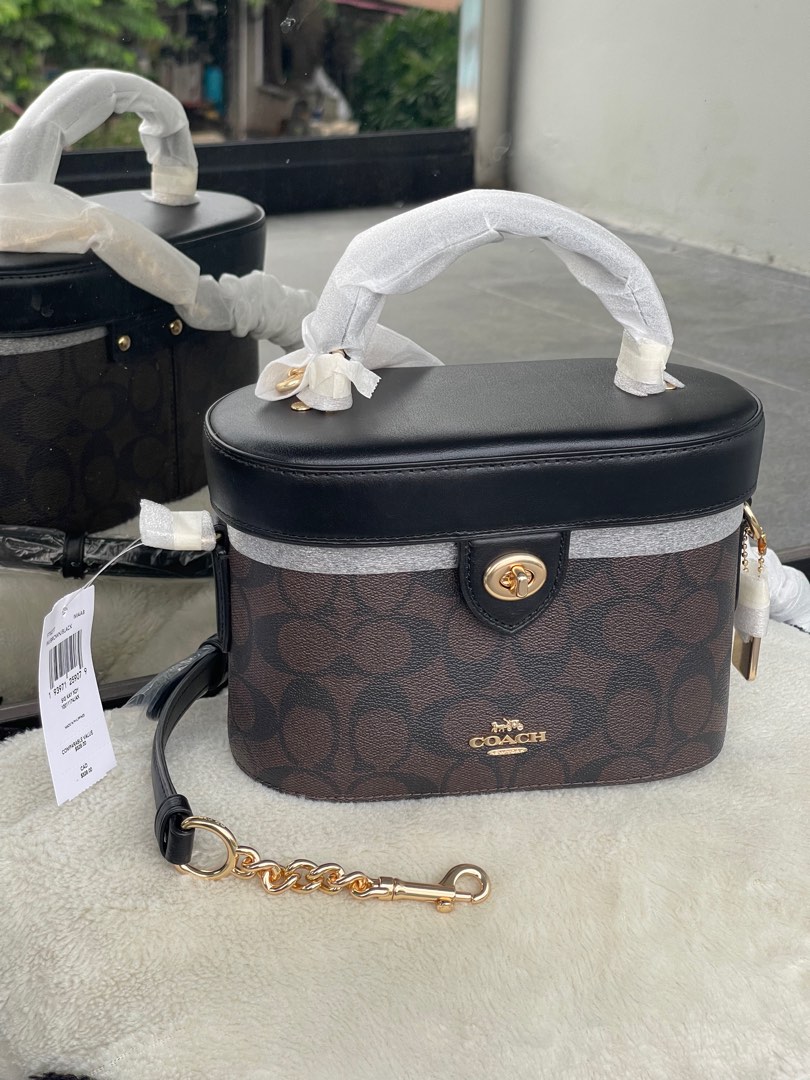 coach kay crossbody, Luxury, Bags & Wallets on Carousell