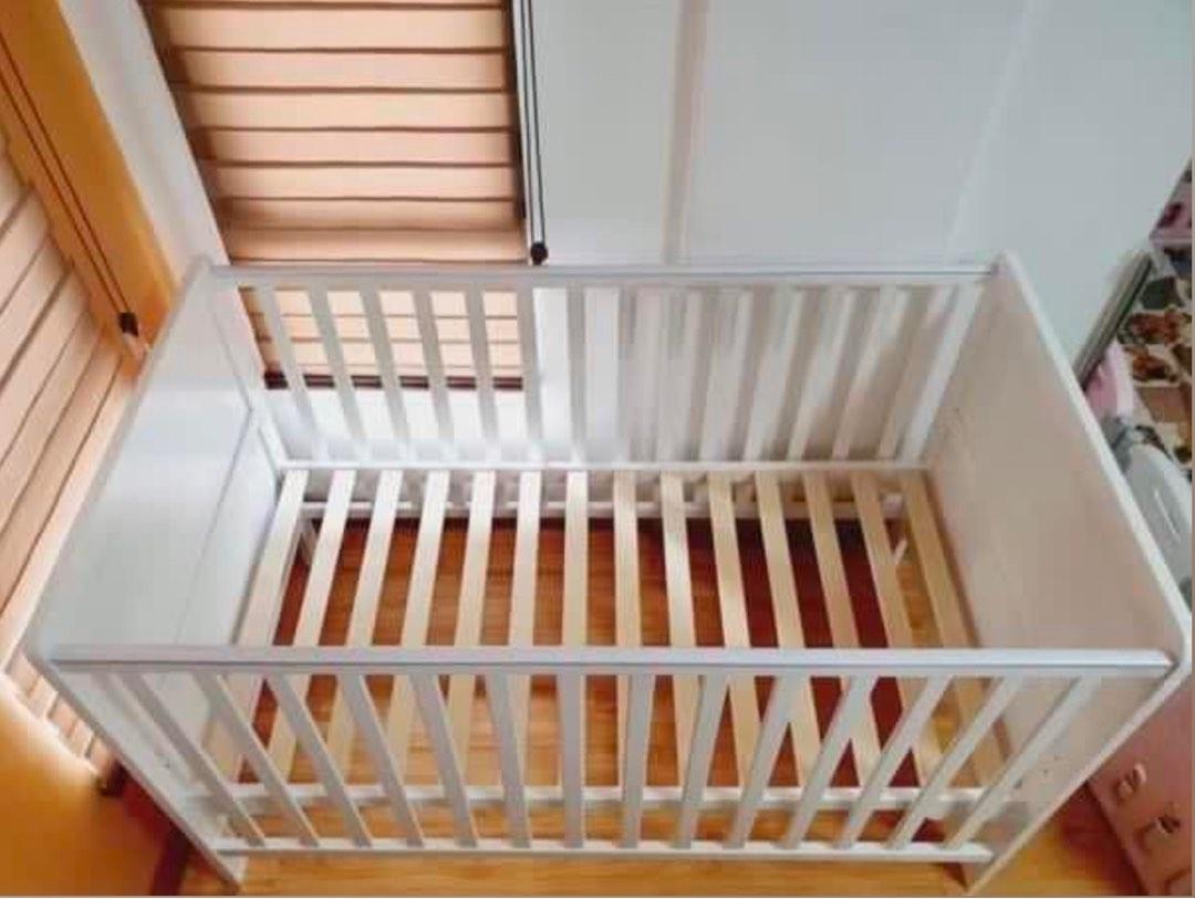 Cuddle Bug Fontana 2in1 Crib with Mattress, Babies & Kids, Baby Nursery ...