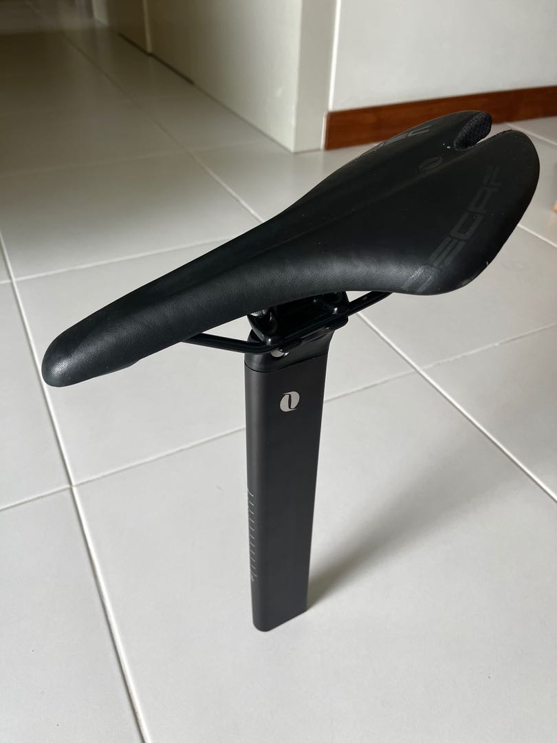 Decaf Saddle and Seatpost, Sports Equipment, Bicycles & Parts, Parts & Accessories on Carousell