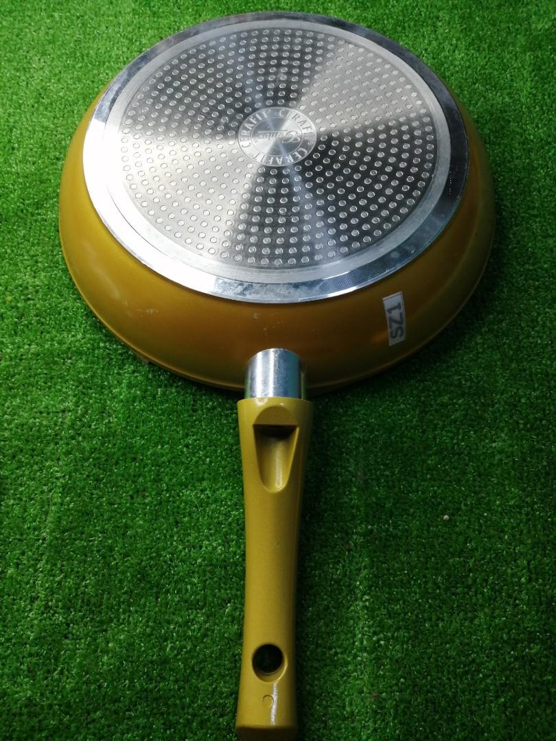 Frying Pan Cerafit, Furniture & Home Living, Kitchenware & Tableware ...