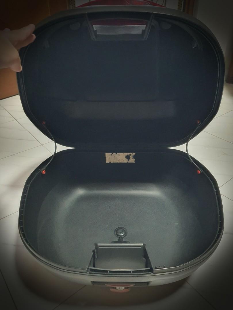 Givi E34 with base plate, Motorcycles, Motorcycle Accessories on Carousell