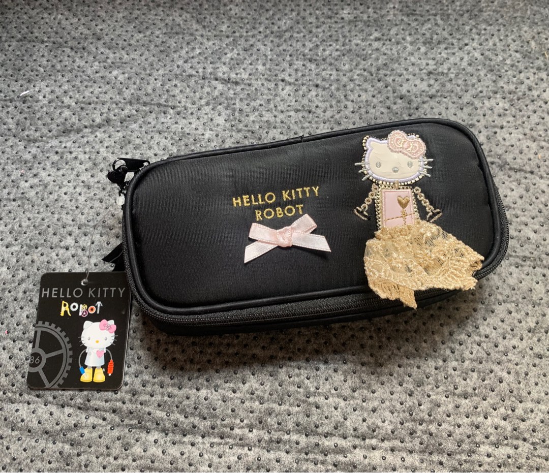 Hello Kitty Robot Pouch (PSP Pouch but can be used as a pencil case etc ...