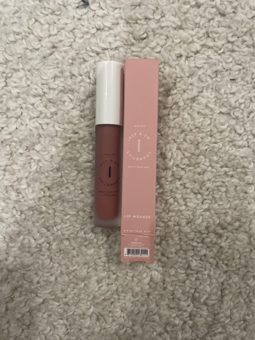 issy and co lip mousse in totally, Beauty & Personal Care, Face, Makeup ...