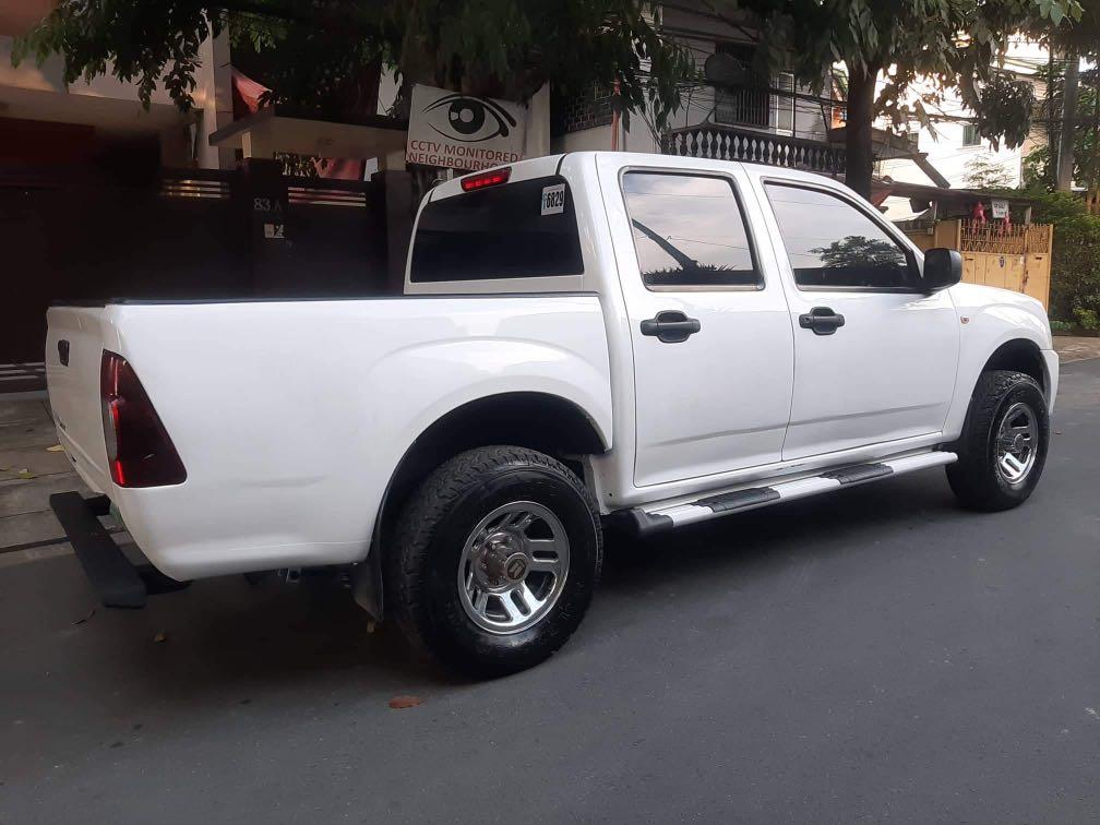 Isuzu Dmax LT 2.5Turbo Diesel MT Fresh Chrome rims Bnew Tires Nothing ...