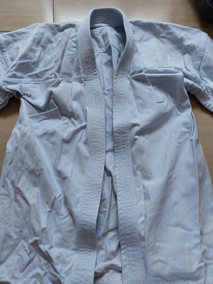 JUDO Uniform DLSU, Men's Fashion, Activewear on Carousell