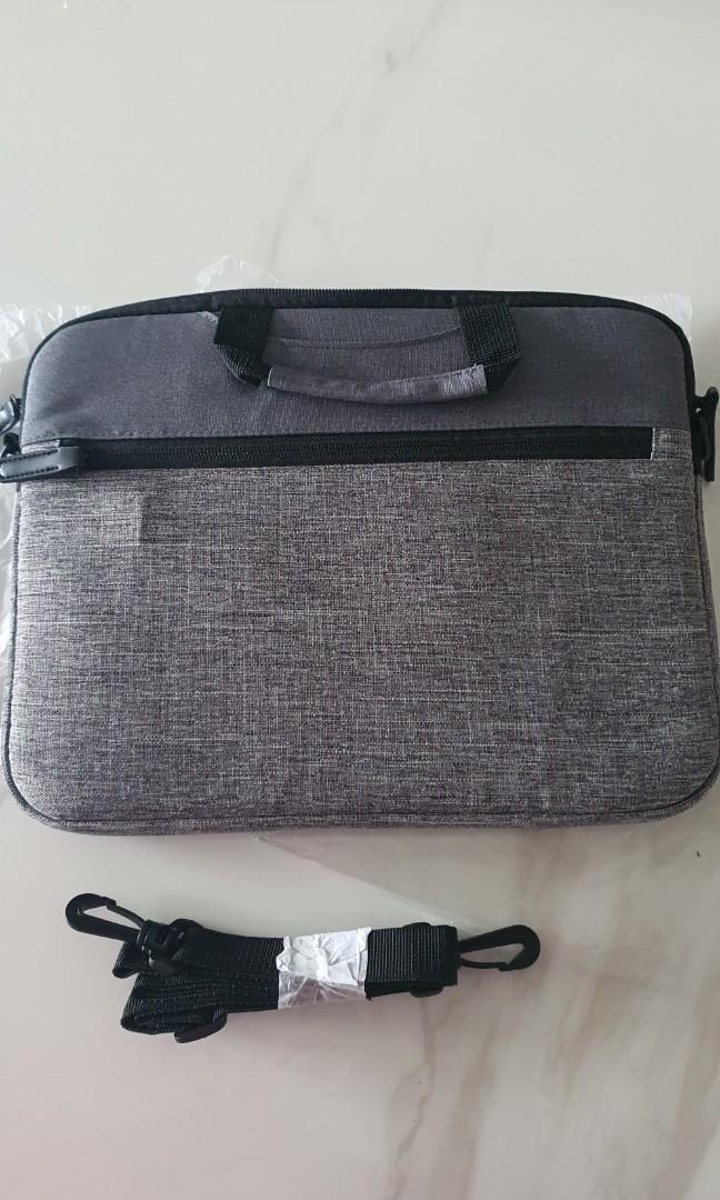 Labtop bag with Changi logo, Computers & Tech, Parts & Accessories ...