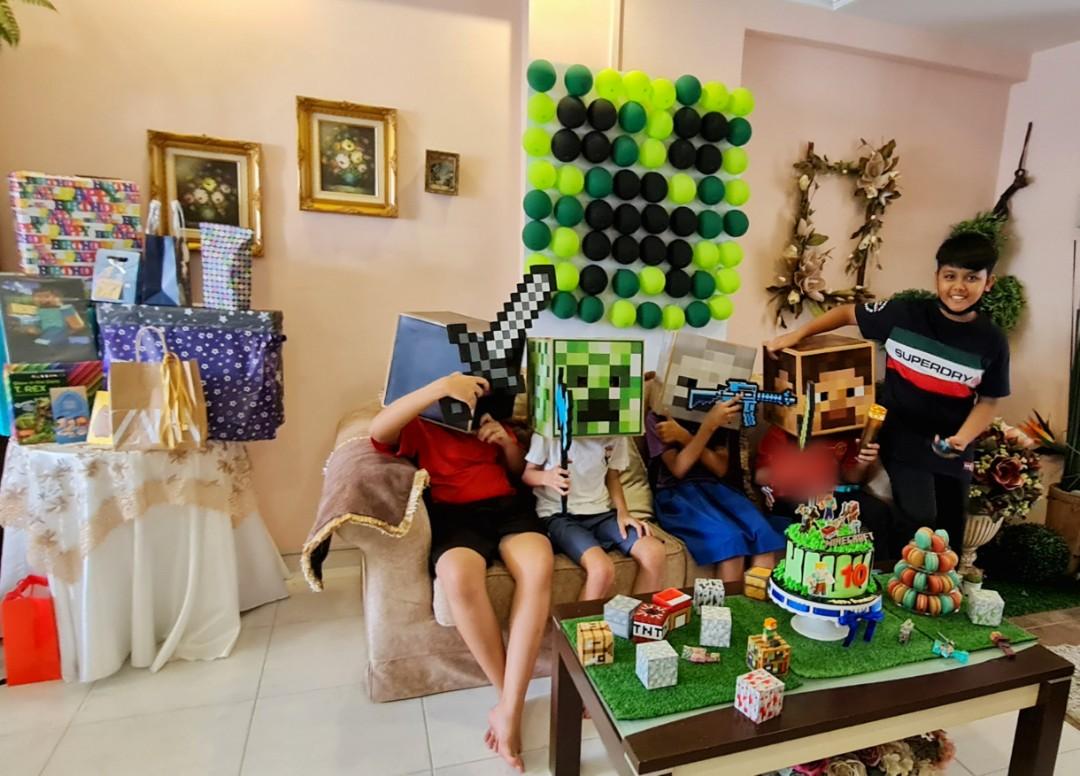 Minecraft characters head cover box, Furniture & Home Living, Home ...