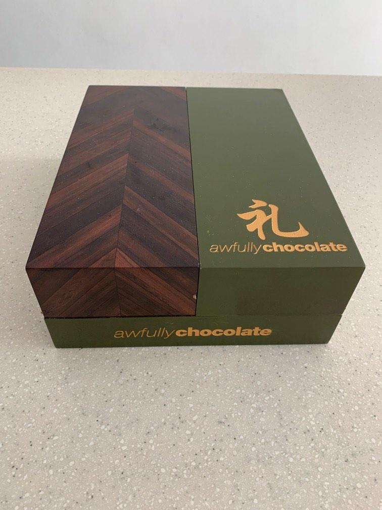 Moon Cake Box by Awfully Chocolate, Women's Fashion, Jewelry ...