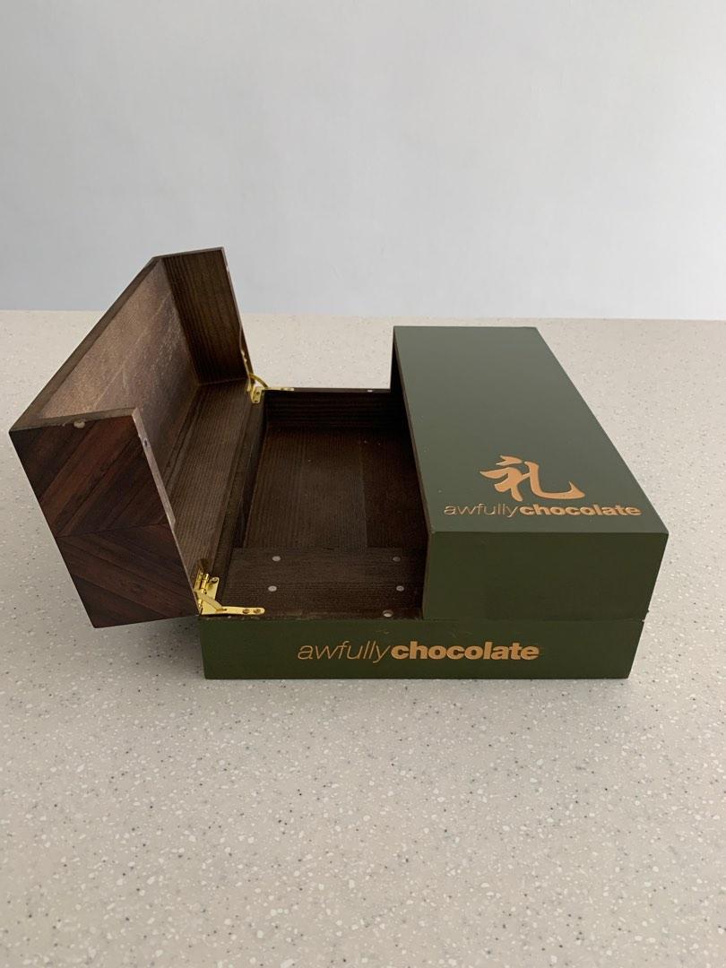 Moon Cake Box by Awfully Chocolate, Women's Fashion, Jewelry ...