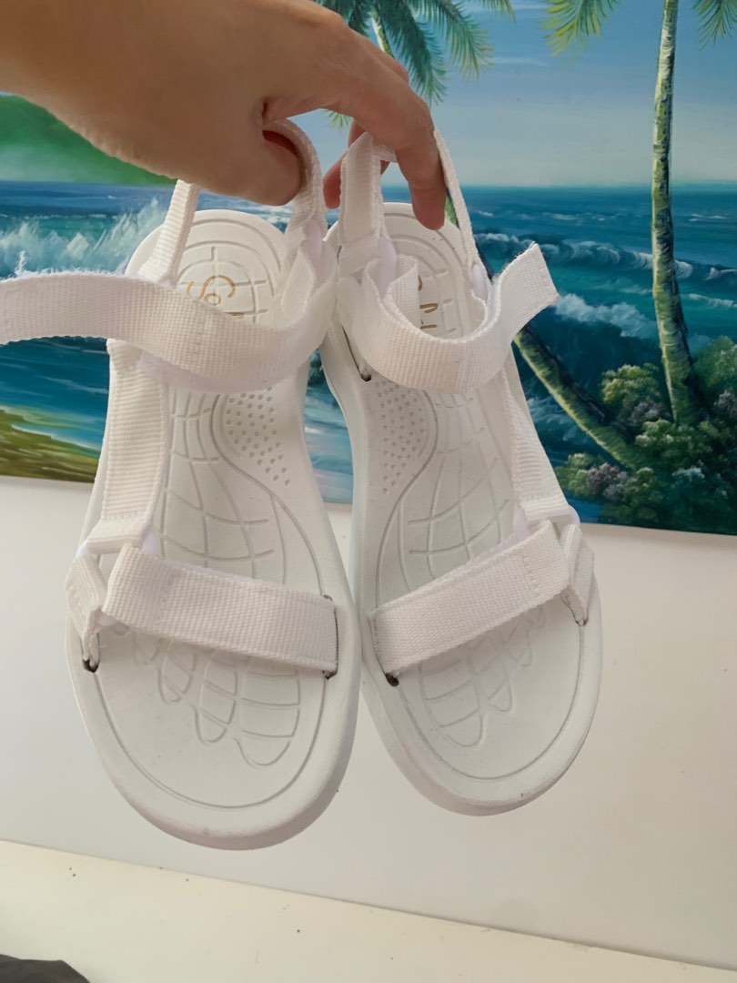 Sofab Sandals, Women's Fashion, Footwear, Flats & Sandals on Carousell