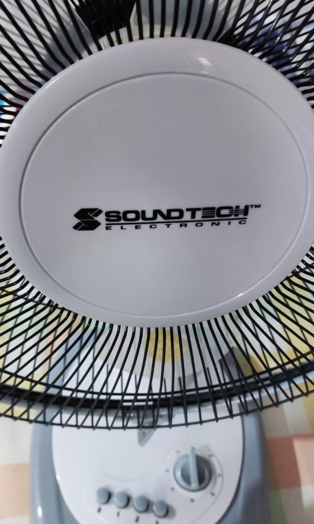 Soundtech 16"" table fan, Furniture & Home Living, Lighting & Fans ...