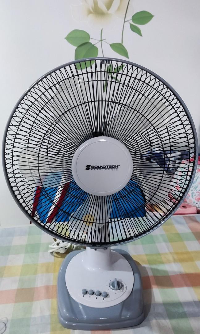 Soundtech 16"" table fan, Furniture & Home Living, Lighting & Fans ...