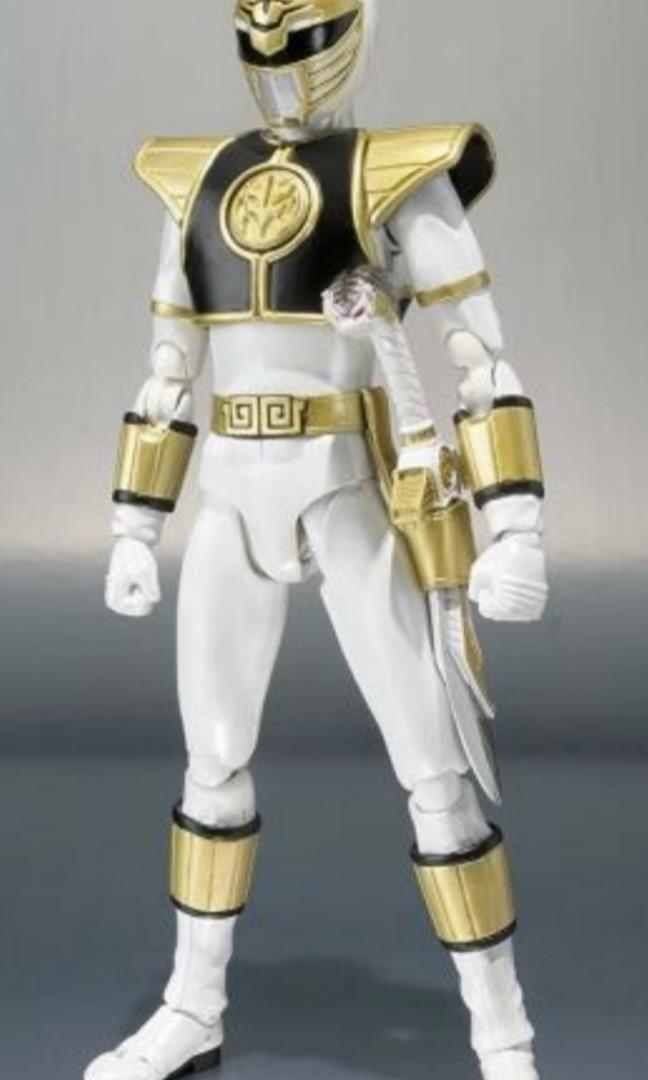 Tamashii Nations S H Figuarts Power Rangers White Ranger Tommy Figurine ...