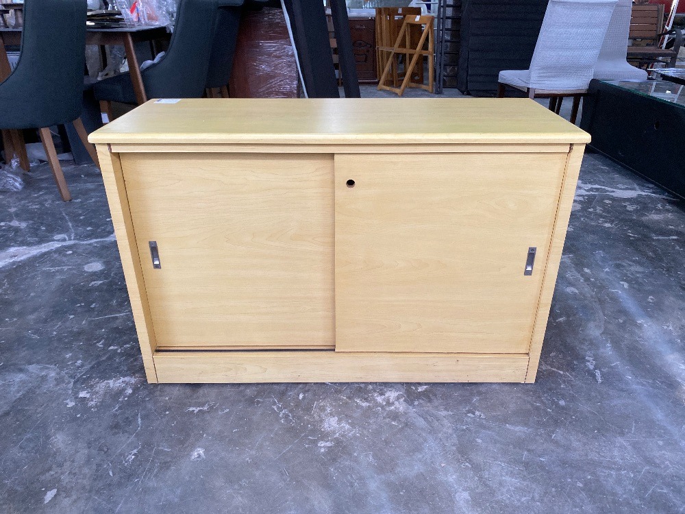 Wooden 2 Door Filing Cabinet / Kabinet Pemfailan 2 Pintu Kayu ...