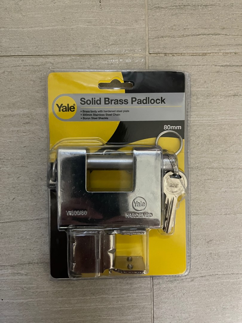 Yale solid brass gate lock (Y1800/80/117/1), Furniture & Home Living ...