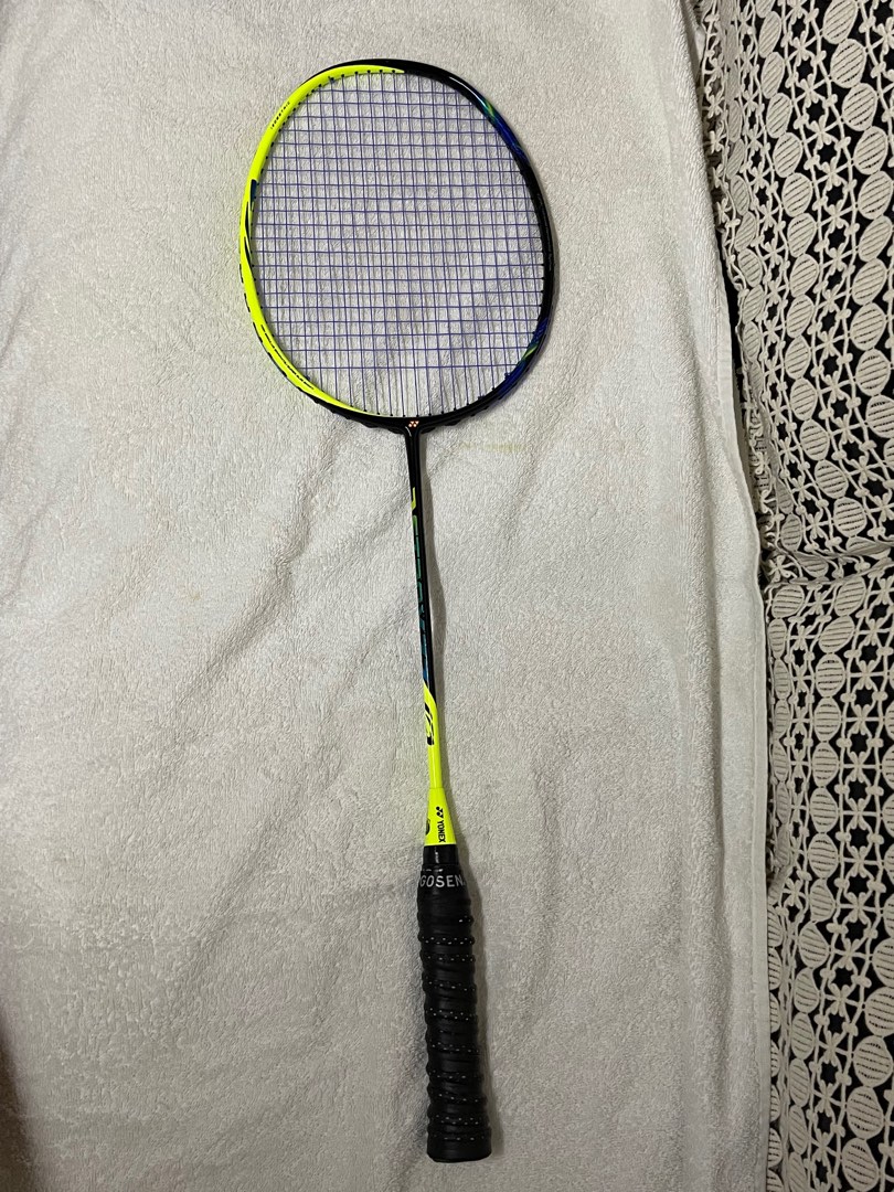 Yonex astrox 77 4U g5 new string , new handle and original case, 運動產品 ...
