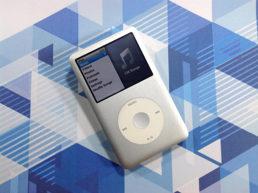 7th 160gb silver ipod classic hs9z, Audio, Portable Music Players on ...